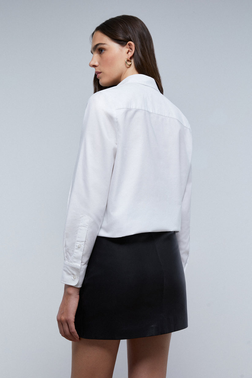 CAMISA CLÁSICA BORDADO PECHO – Scalpers