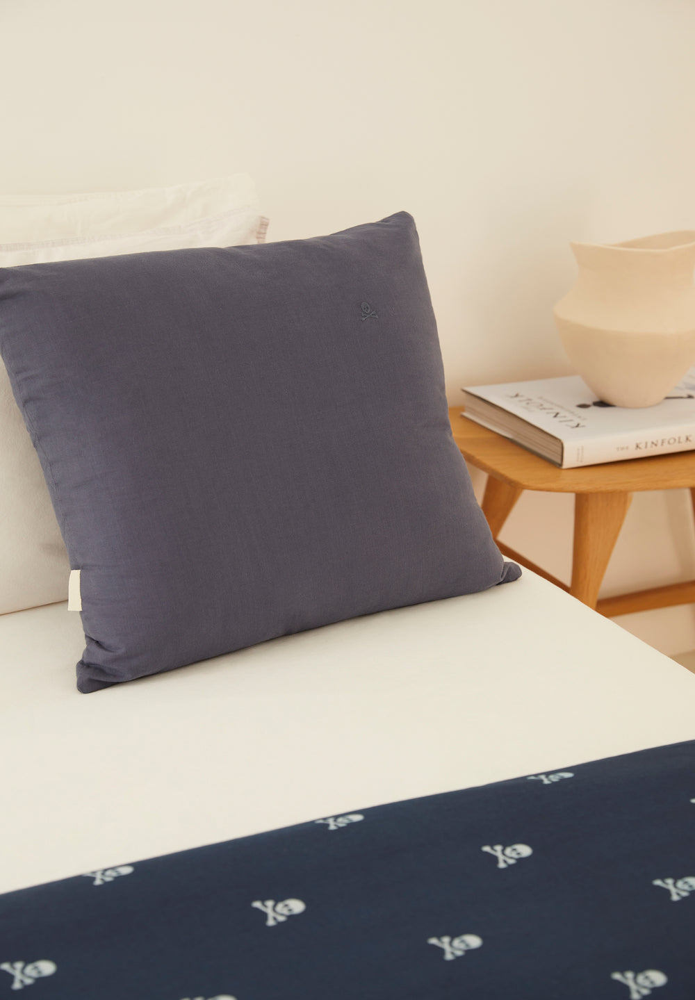 CAMA 90 CM | SET FUNDA NÓRDICA Y ALMOHADA CALAVERAS – Scalpers